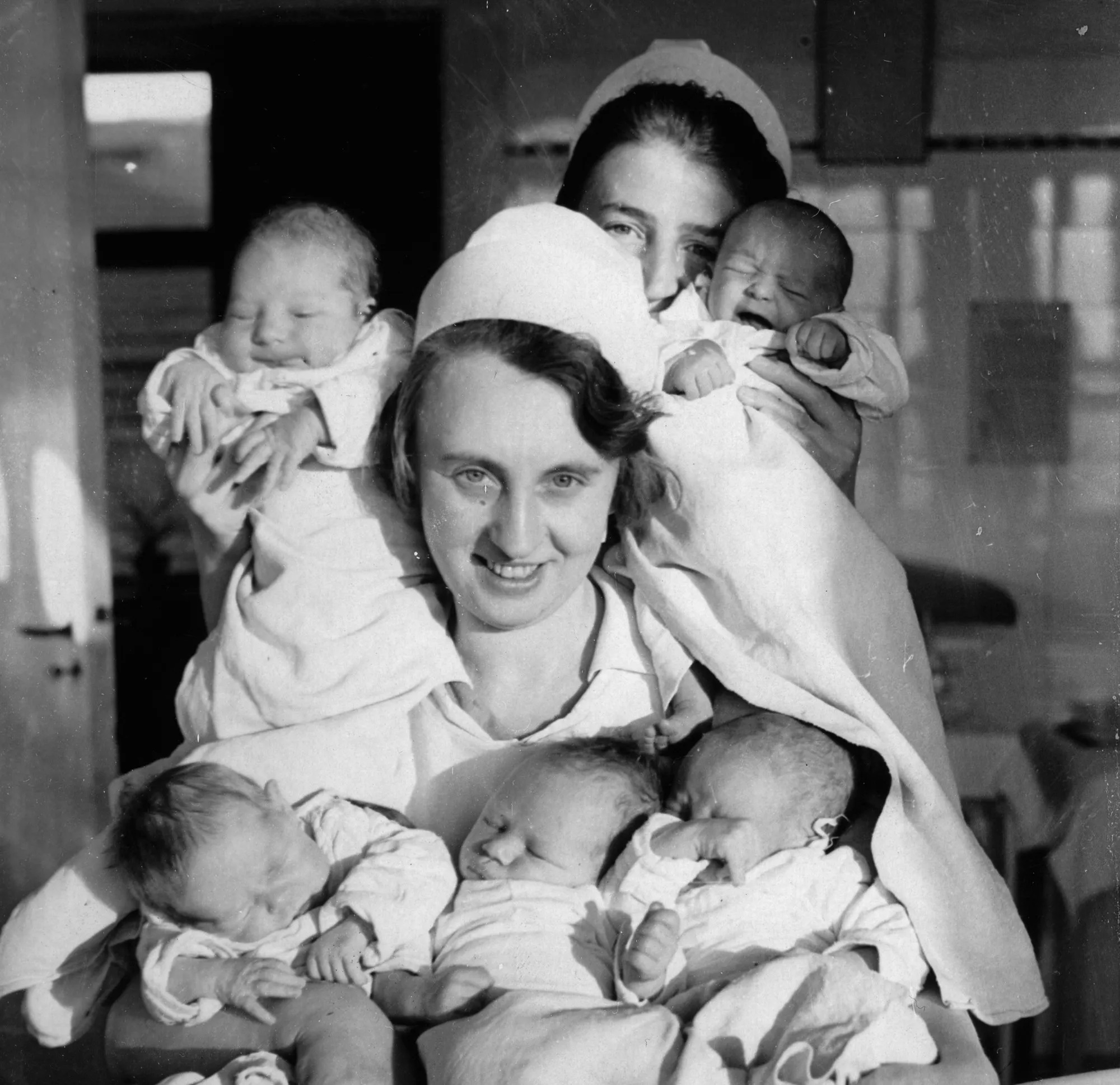 Midwifery and Childbirth in Twentieth-Century Belfast – Epidemic Belfast